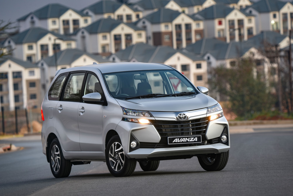 Gold for Toyota at MOTY Awards - Colin-on-Cars