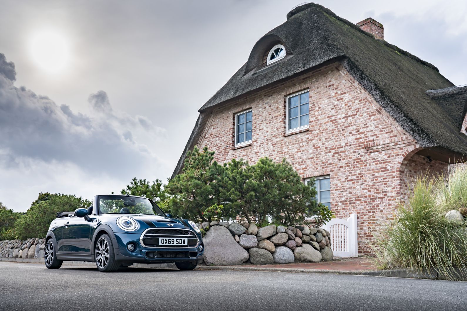 Droptop MINI confirmed - Colin-on-Cars