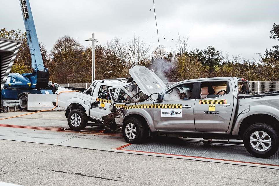 Hardbody fails crash test again - Colin-on-Cars