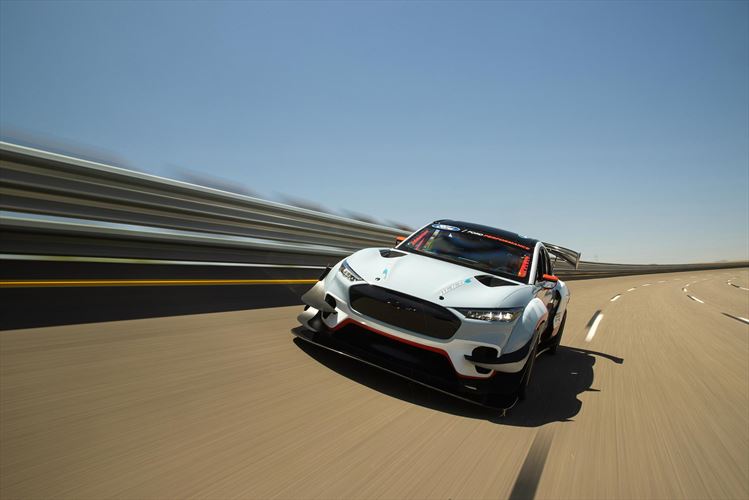 Colin-on-Cars – Electrifying! - Colin-on-Cars