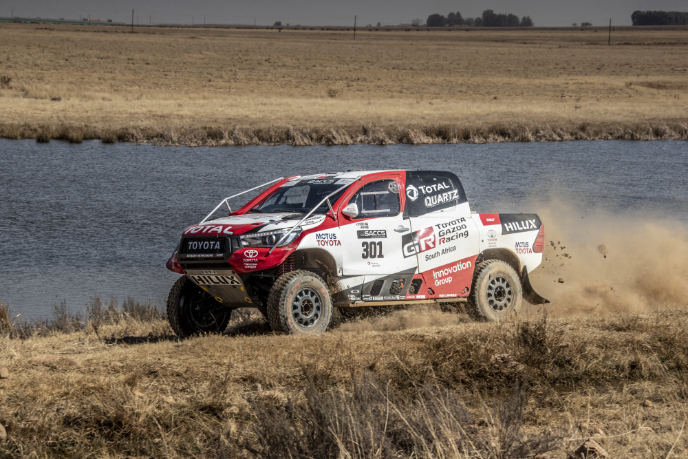 Colin-on-Cars – Toyota wins dusty battle in the bush - Colin-on-Cars
