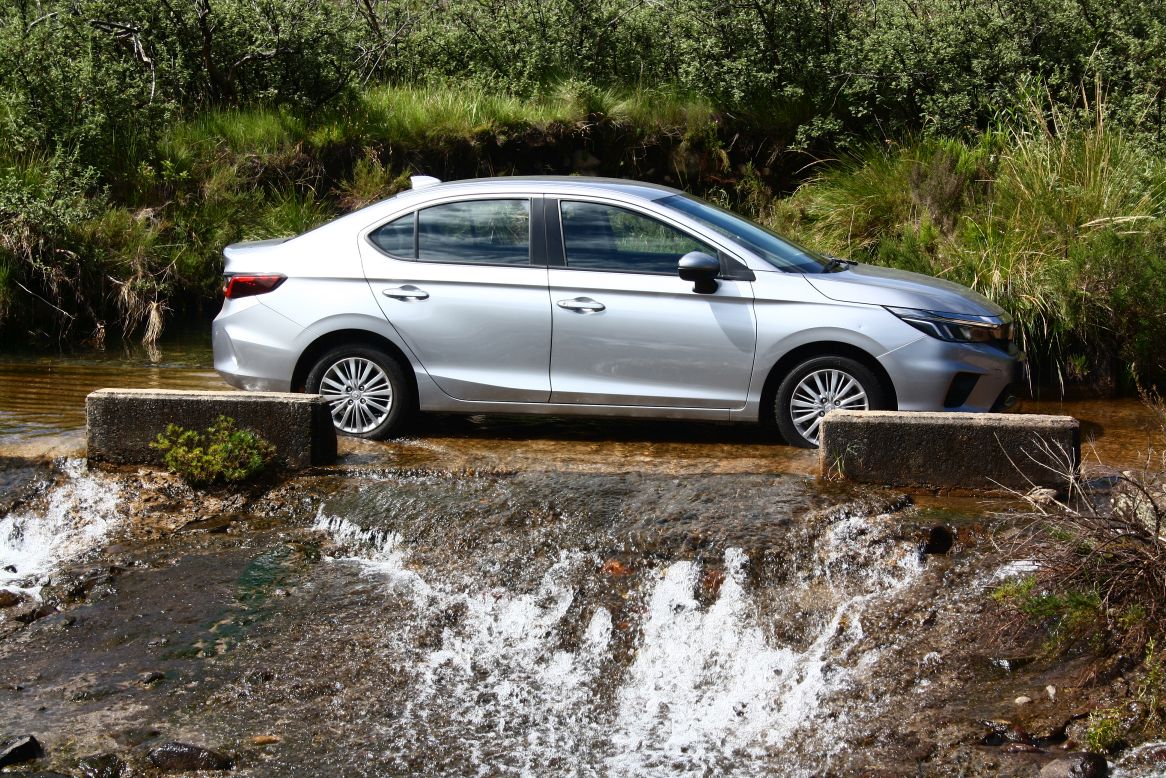 Colin-on-Cars – Road Review: Honda Ballade 1.5 Elegance CVT - Colin-on-Cars